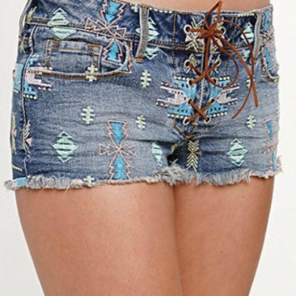 Kendall & Kylie | Shorts | Kendall Kylie Aztec Shorts | Poshmark